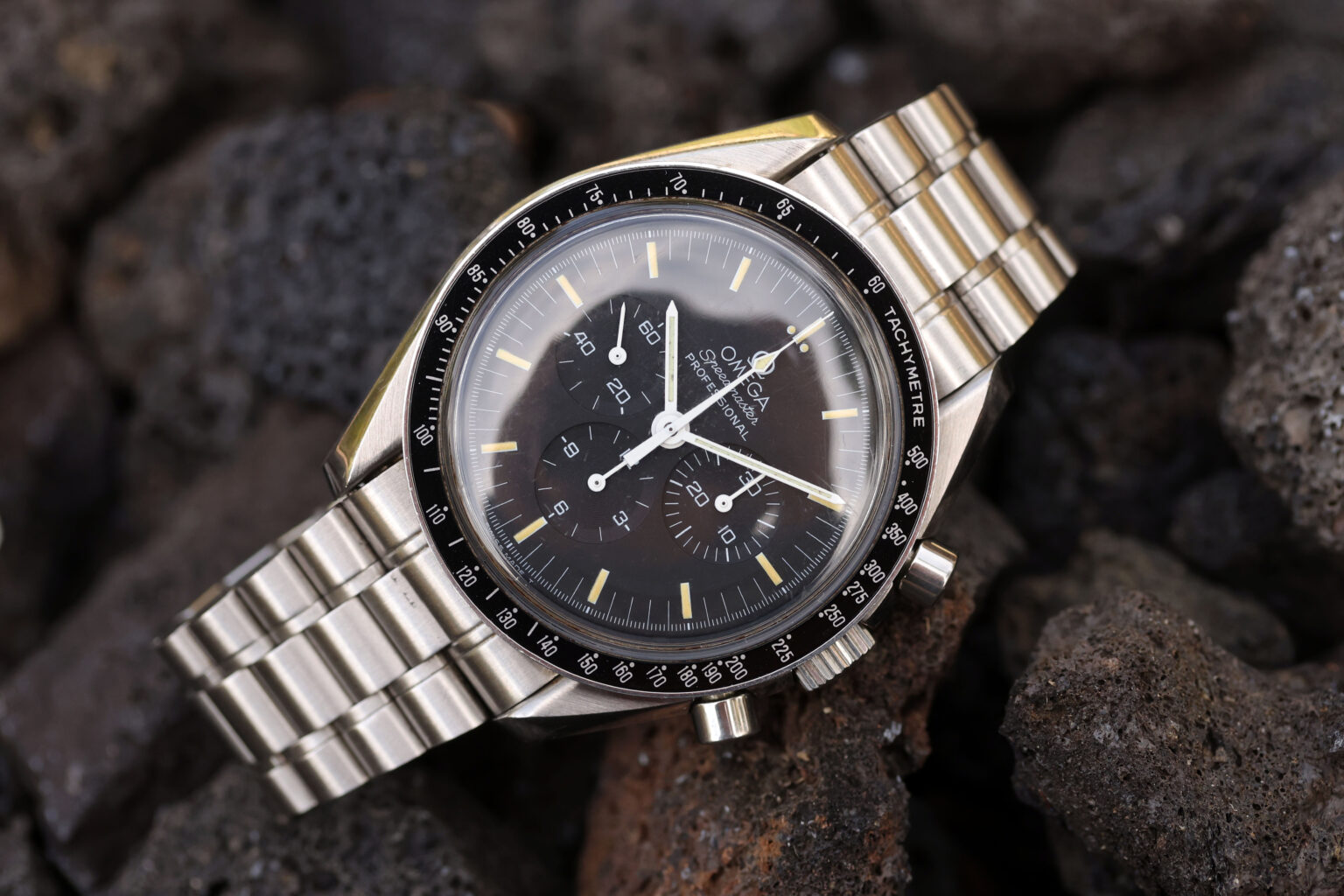 1994 Omega Speedmaster Moonwatch 3590.50 Yellow Patina, Papers – Lunar ...