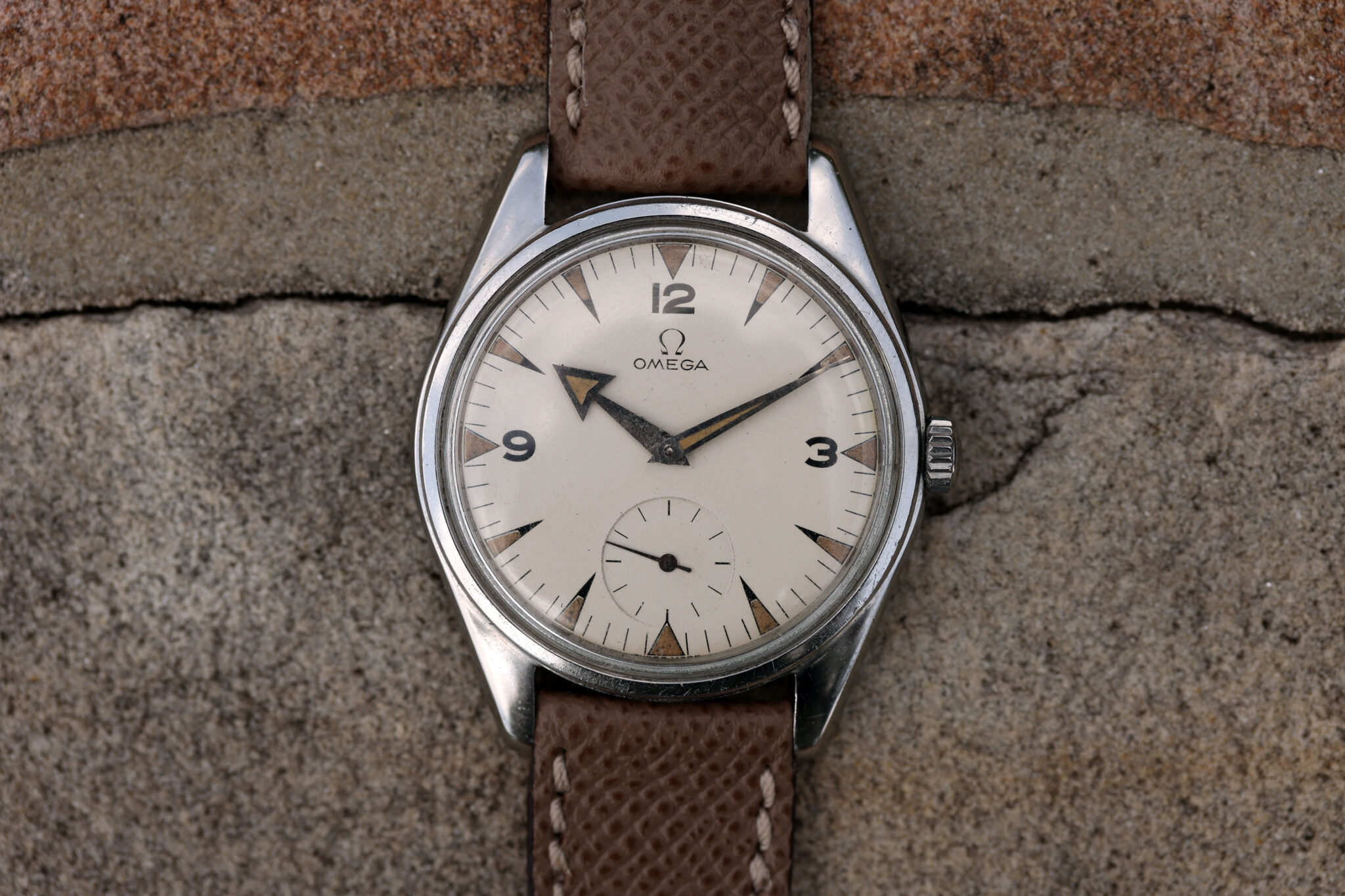 1958 Omega Ranchero Broad Arrow ref. 2990-1 White Dial, Sans-Logo Dial ...