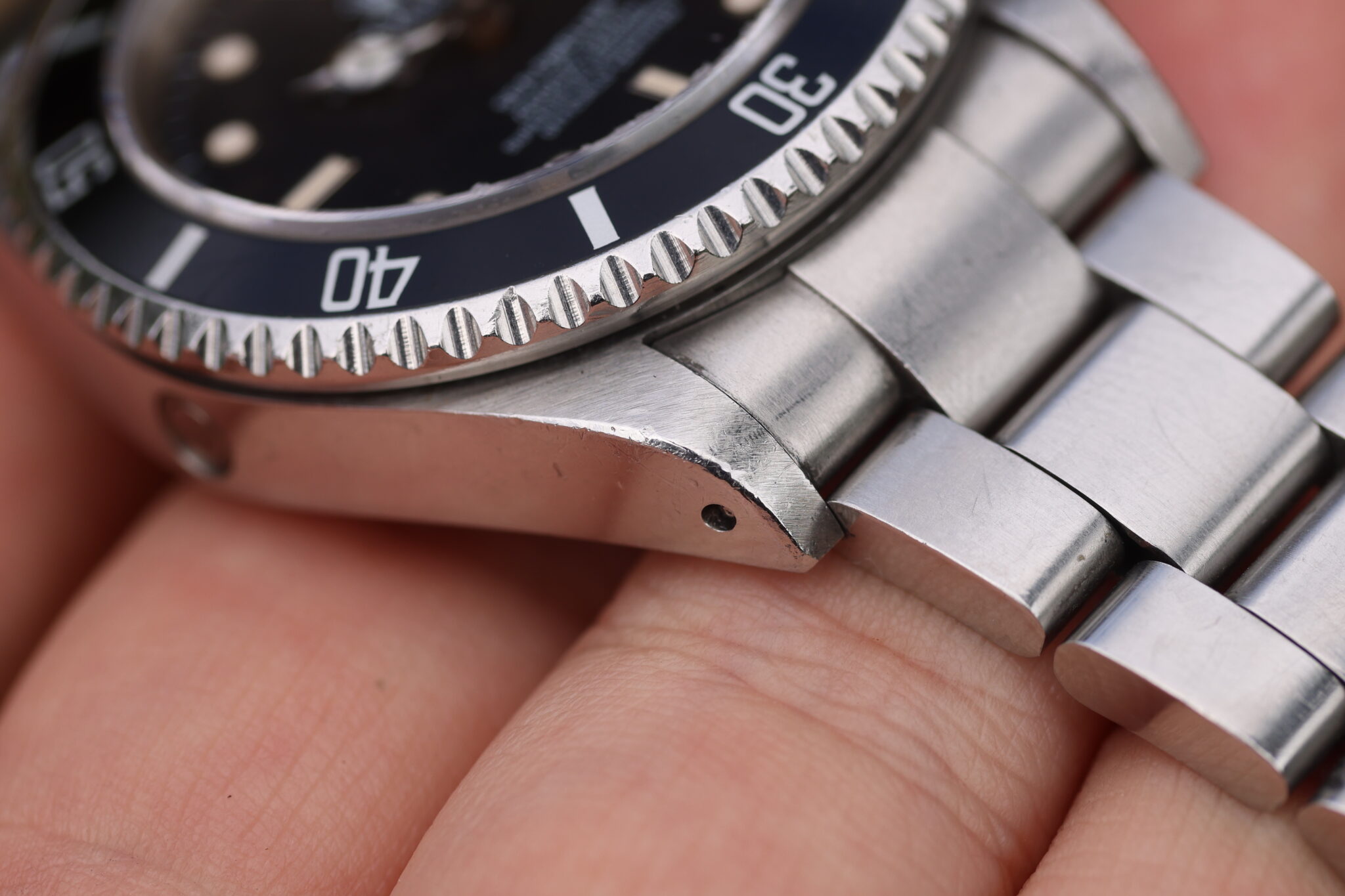 1986 Rolex Sea-Dweller ref. 16660 “Triple Six” - Lunar Oyster - Buying ...